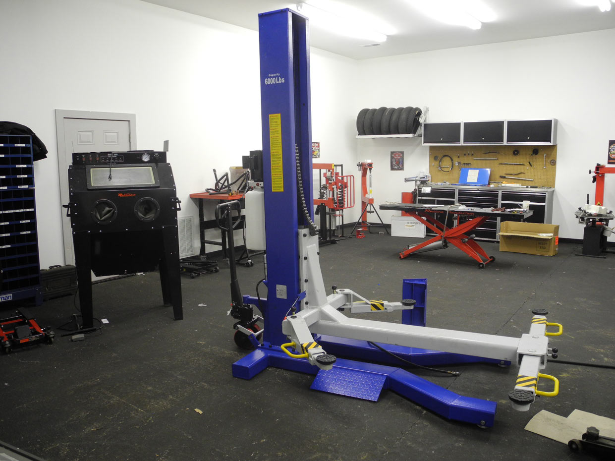 iDeal Mobile Low Profile Single Column 6,000 lb Lift