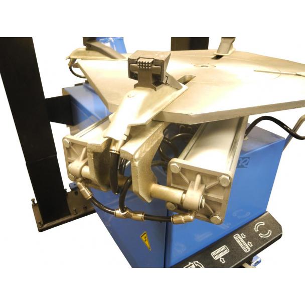 Triumph NTC-950 Auto & Motorcycle Tire Changer | Redline Stands