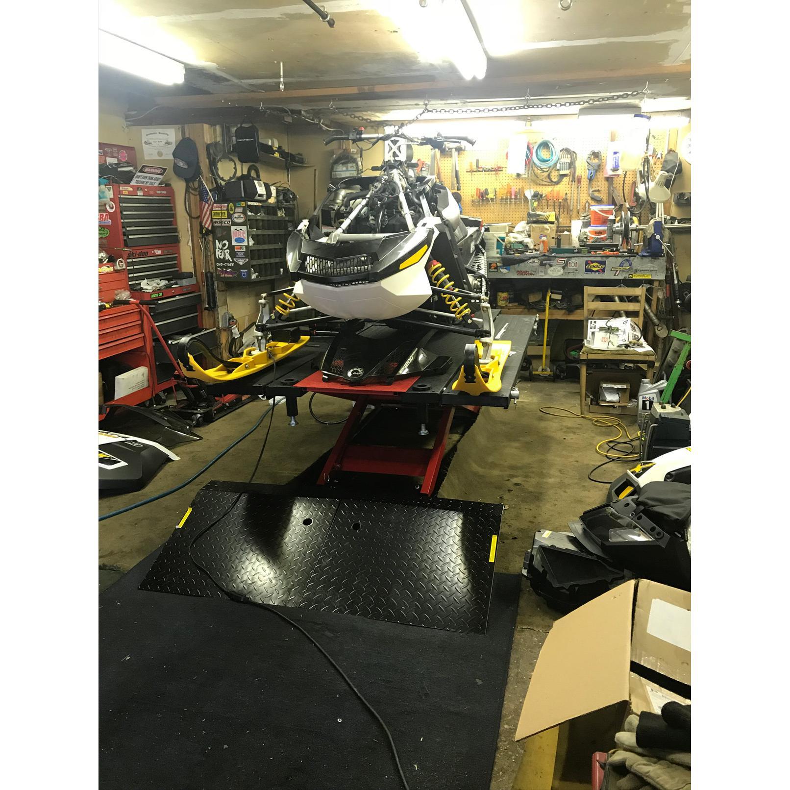 Redline 1500HD Motorcycle ATV Lift Table | Heavy Duty Motorcycle Lift