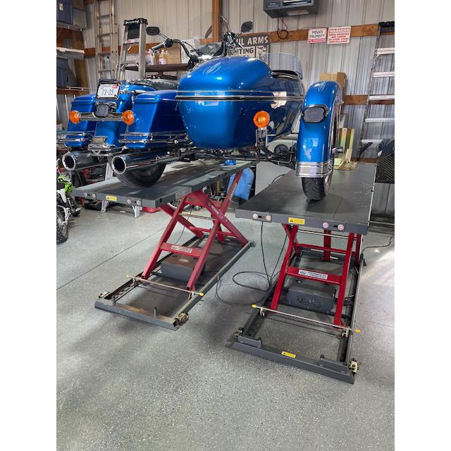 K&L Supply Electric 2000 lb MC655R Motorcycle Lift Table | Redline Stands