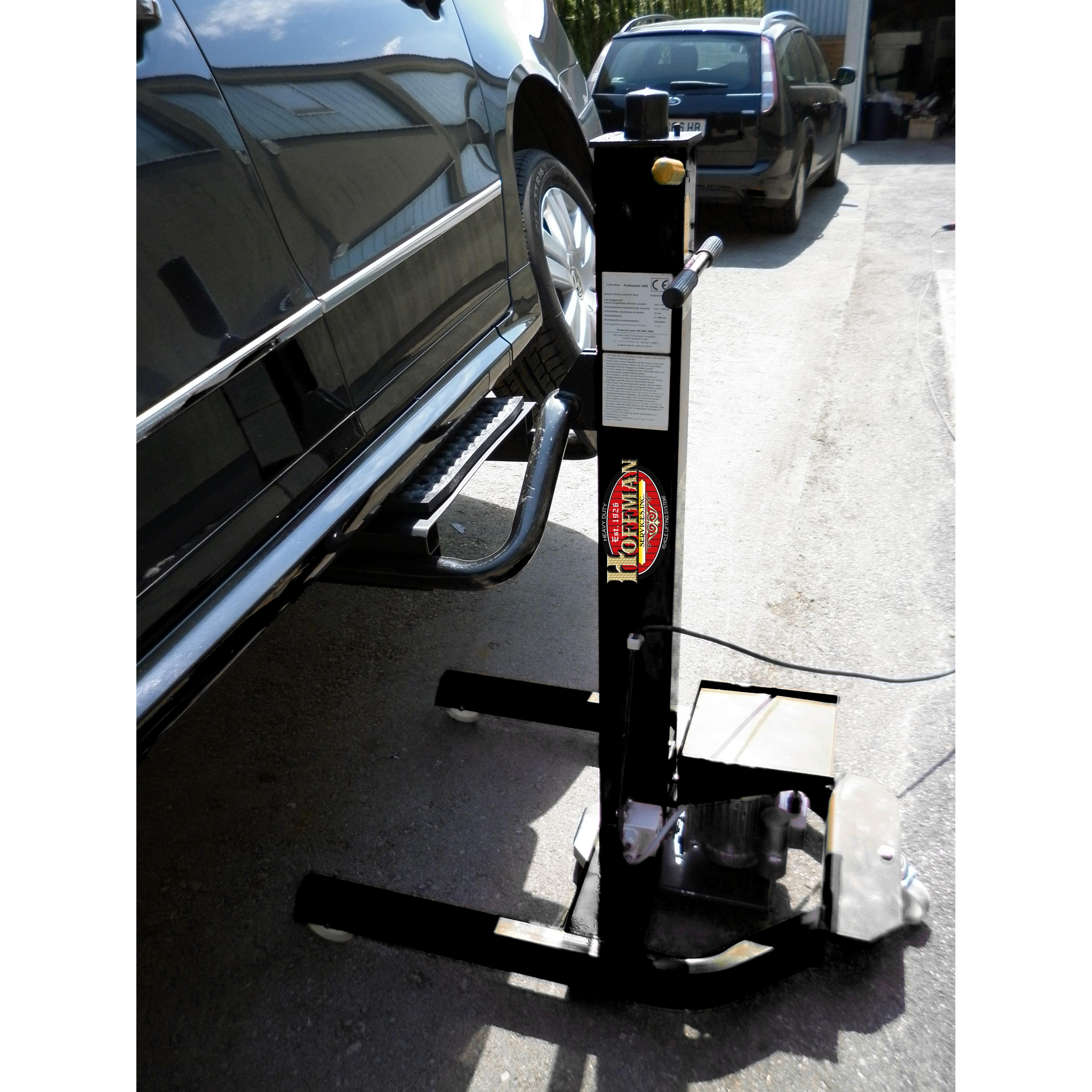 Hoffman Portable Mini Single Post Car Lift | Redline Stands